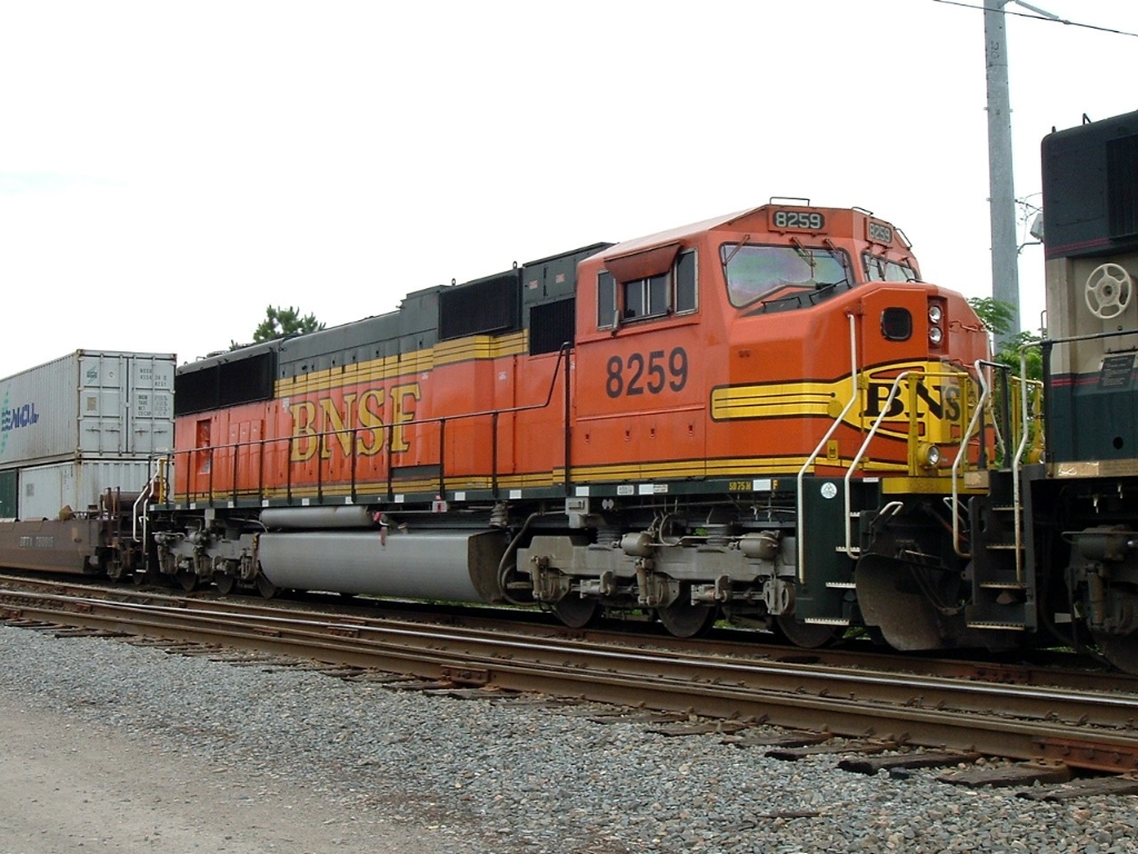 BNSF 8259